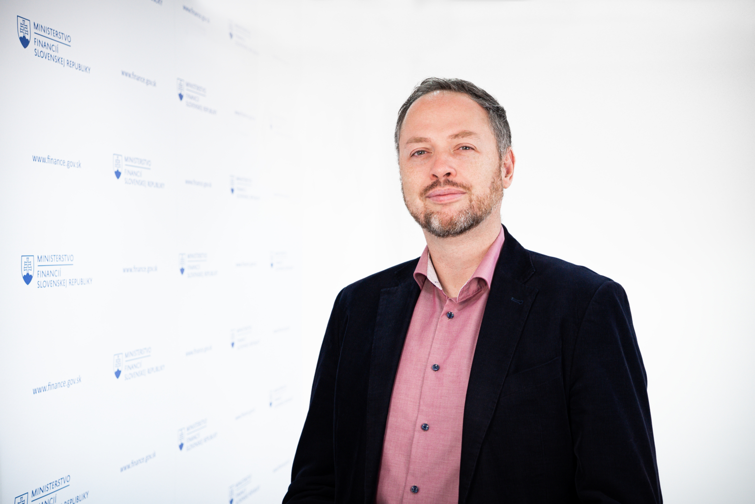 O inštitúte – Inštitút finančnej politiky